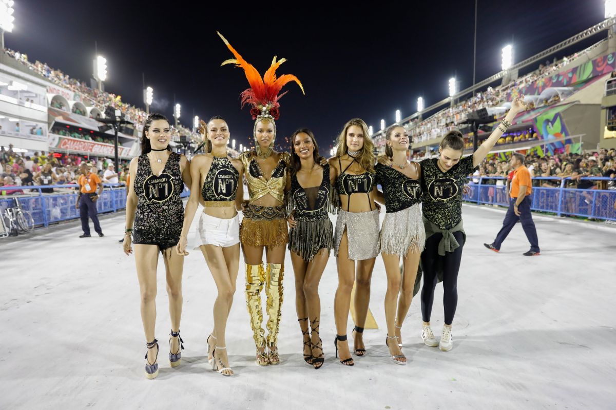 ADRIANA LIMA, BARBARA FIALHO, JASMINE TOOKES, FERNANDA TAVARES, CAROL ...