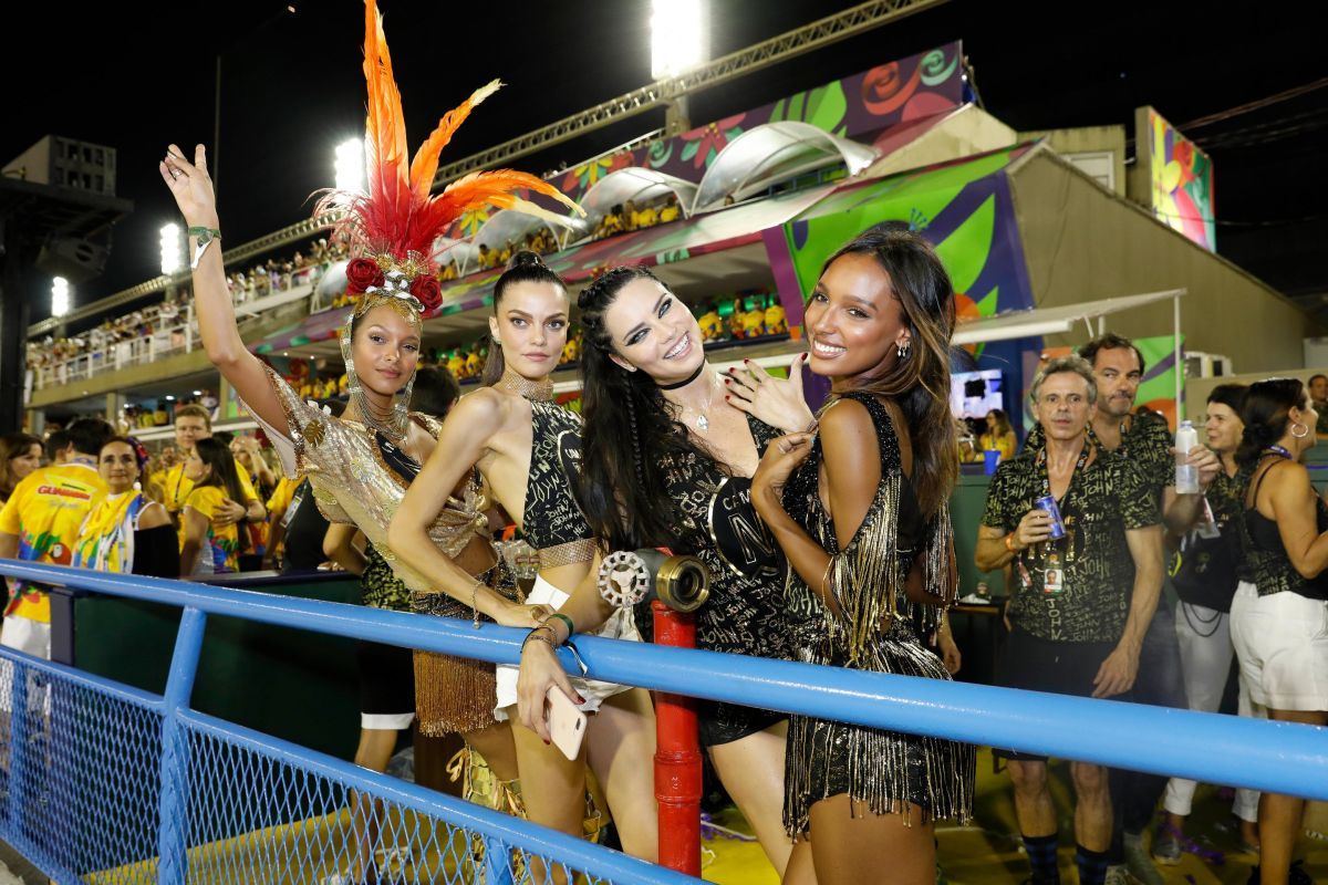 ADRIANA LIMA, BARBARA FIALHO, JASMINE TOOKES, FERNANDA TAVARES, CAROL ...