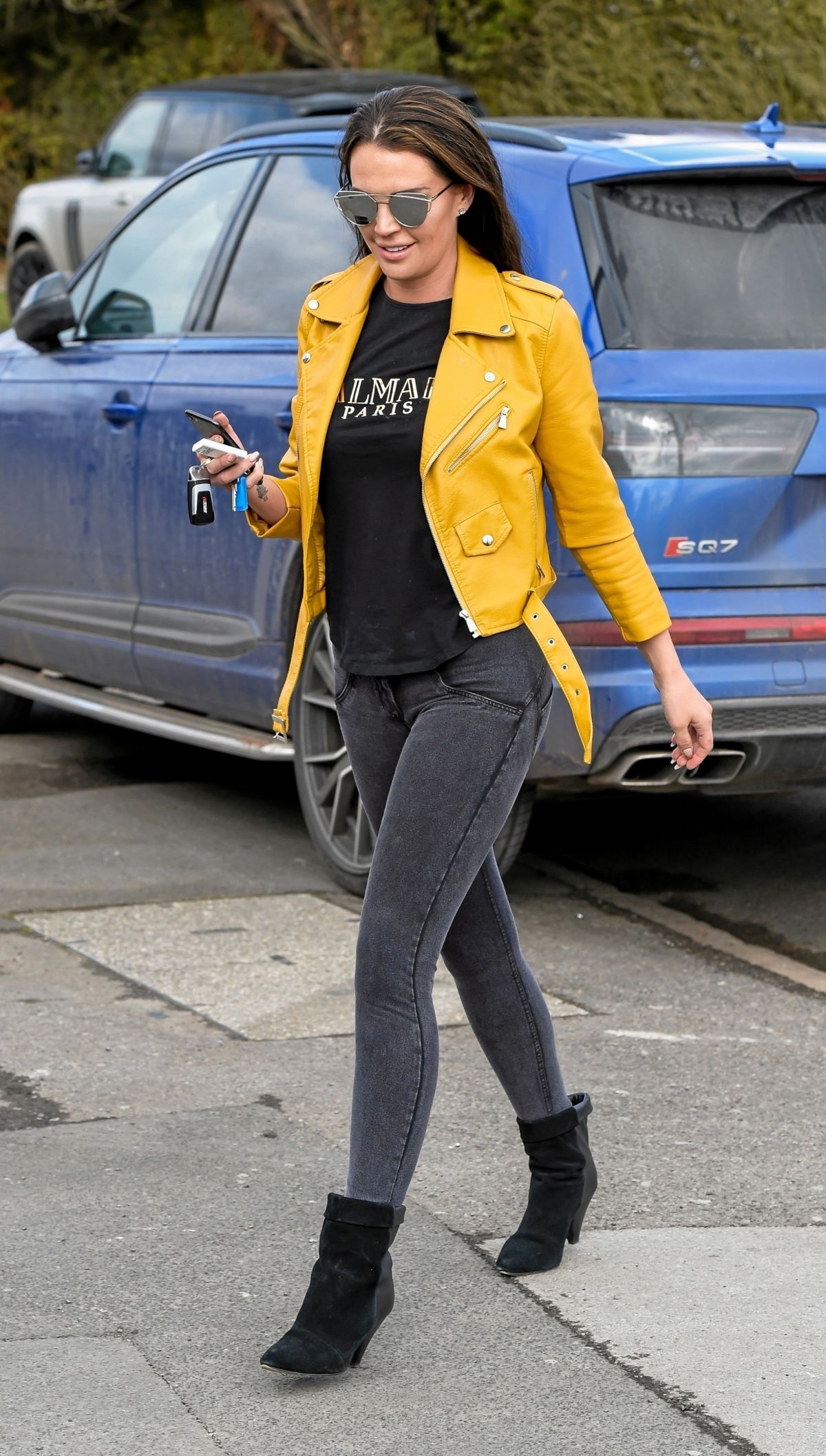 DANIELLE LLOYD at LA Skin at Knightlow Gym in Birmingham 03/22/2018 ...