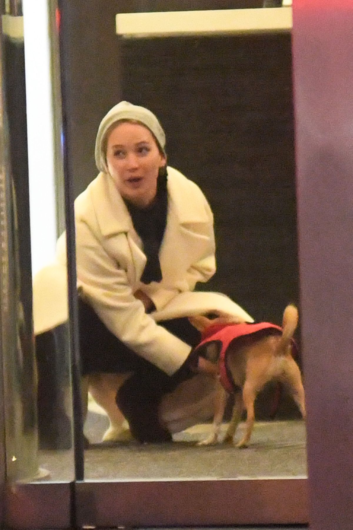 JENNIFER LAWRENCE Out with Her Dog in New York 04/06/2018 – HawtCelebs