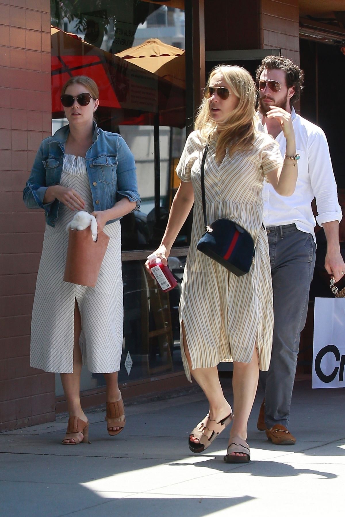 AMY ADAMS at Nate’n Al Delicatessen in Beverly Hills 06/09/2018 ...