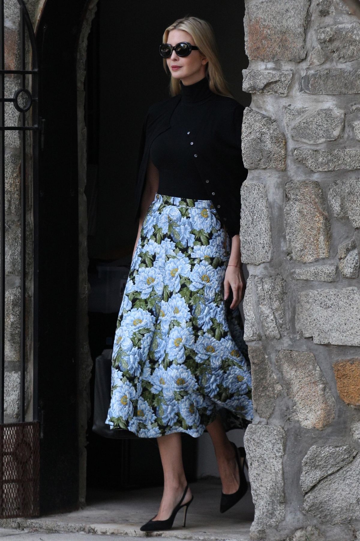 IVANKA TRUMP Out in Washington, D.C. 06/14/2018 – HawtCelebs