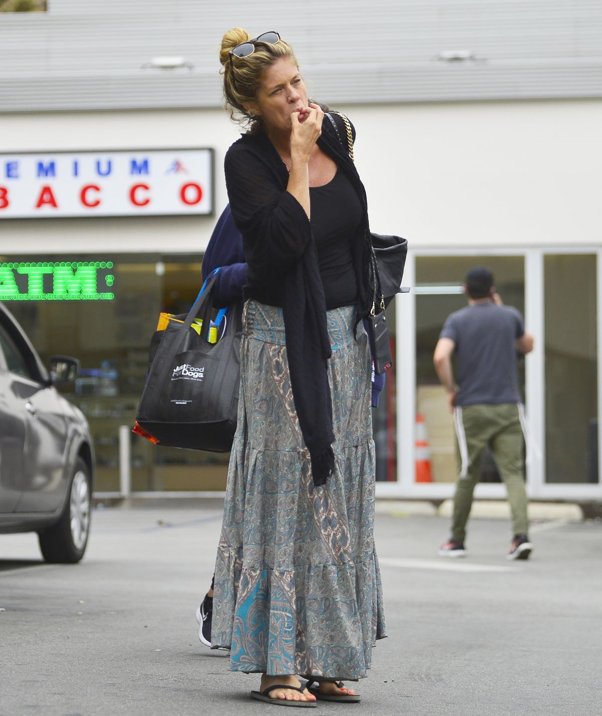 RACHEL and RENEE HUNTER Out for Lunch in Los Angeles 05/30/2018 ...