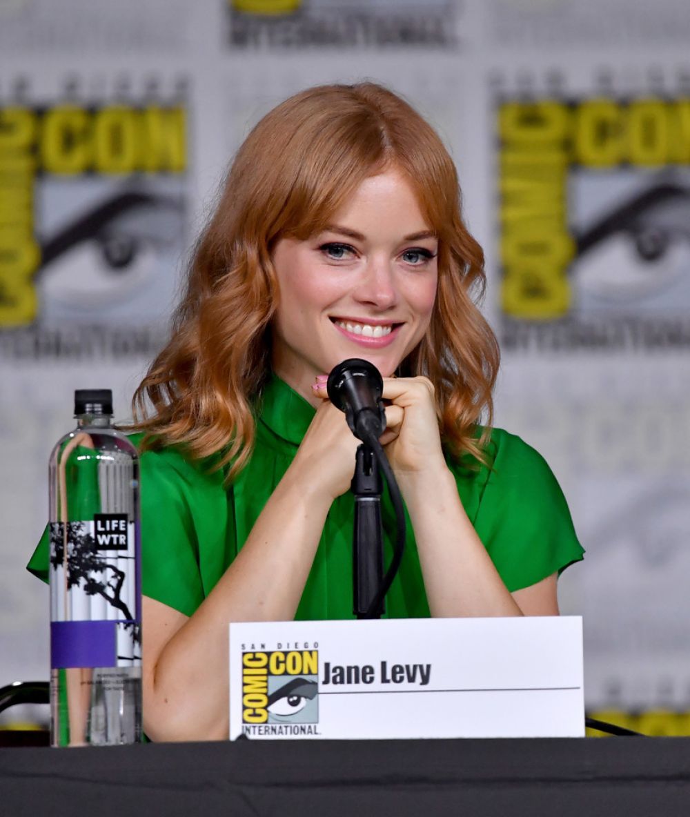 Jane Levy - HawtCelebs