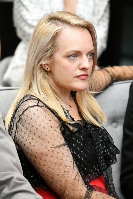 Elizabeth Moss – HawtCelebs