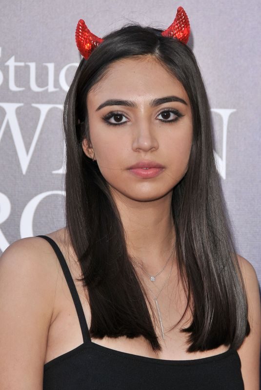 Jessica Garza – HawtCelebs