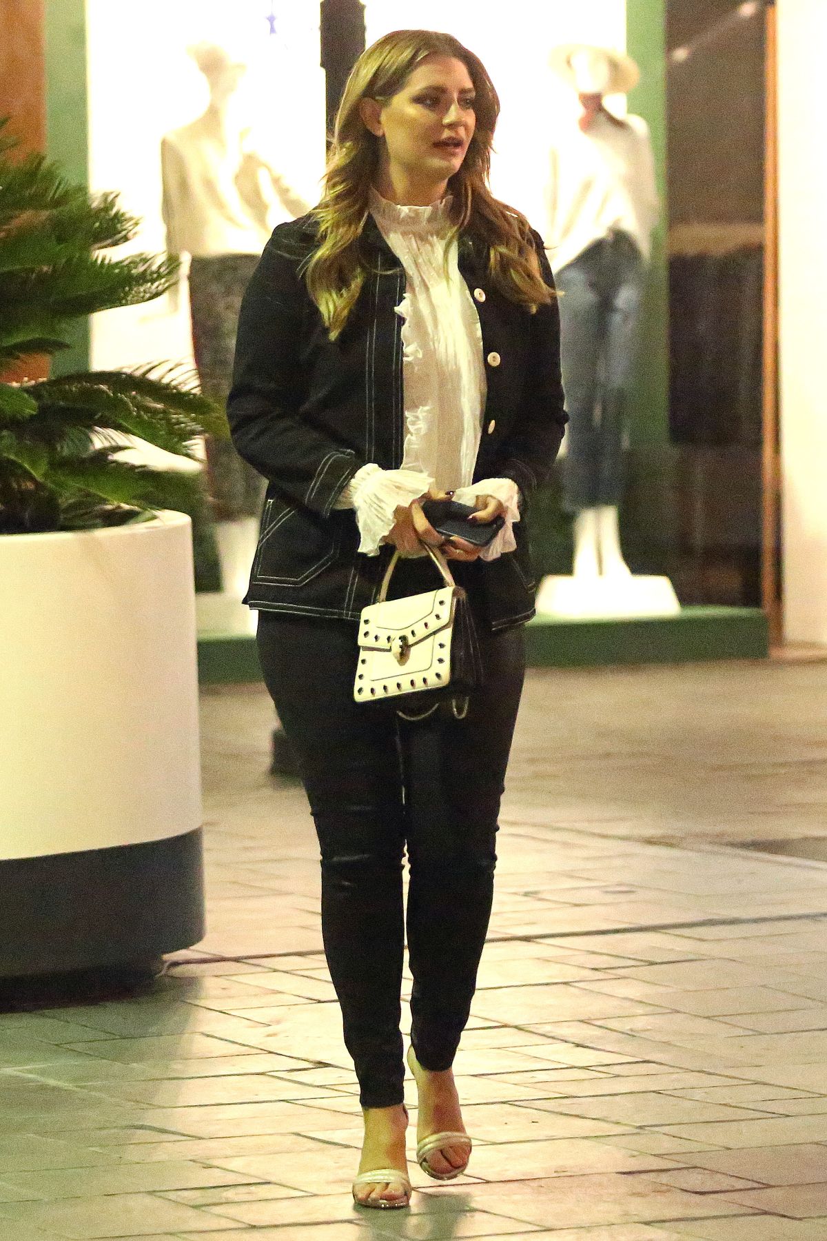MISCHA BARTON, HEIDI MONTAG and Spencer Pratt on the Set of The Hils in ...