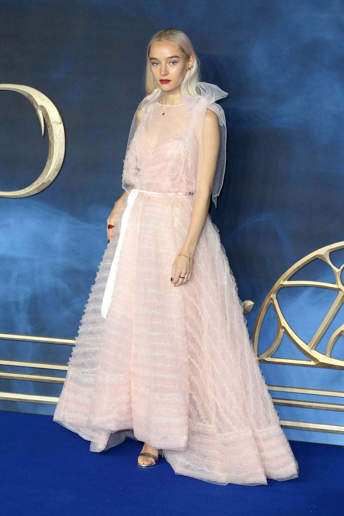 MADDI JEAN WATERHOUSE at Fantastic Beasts: The Crimes of Grindelwald ...