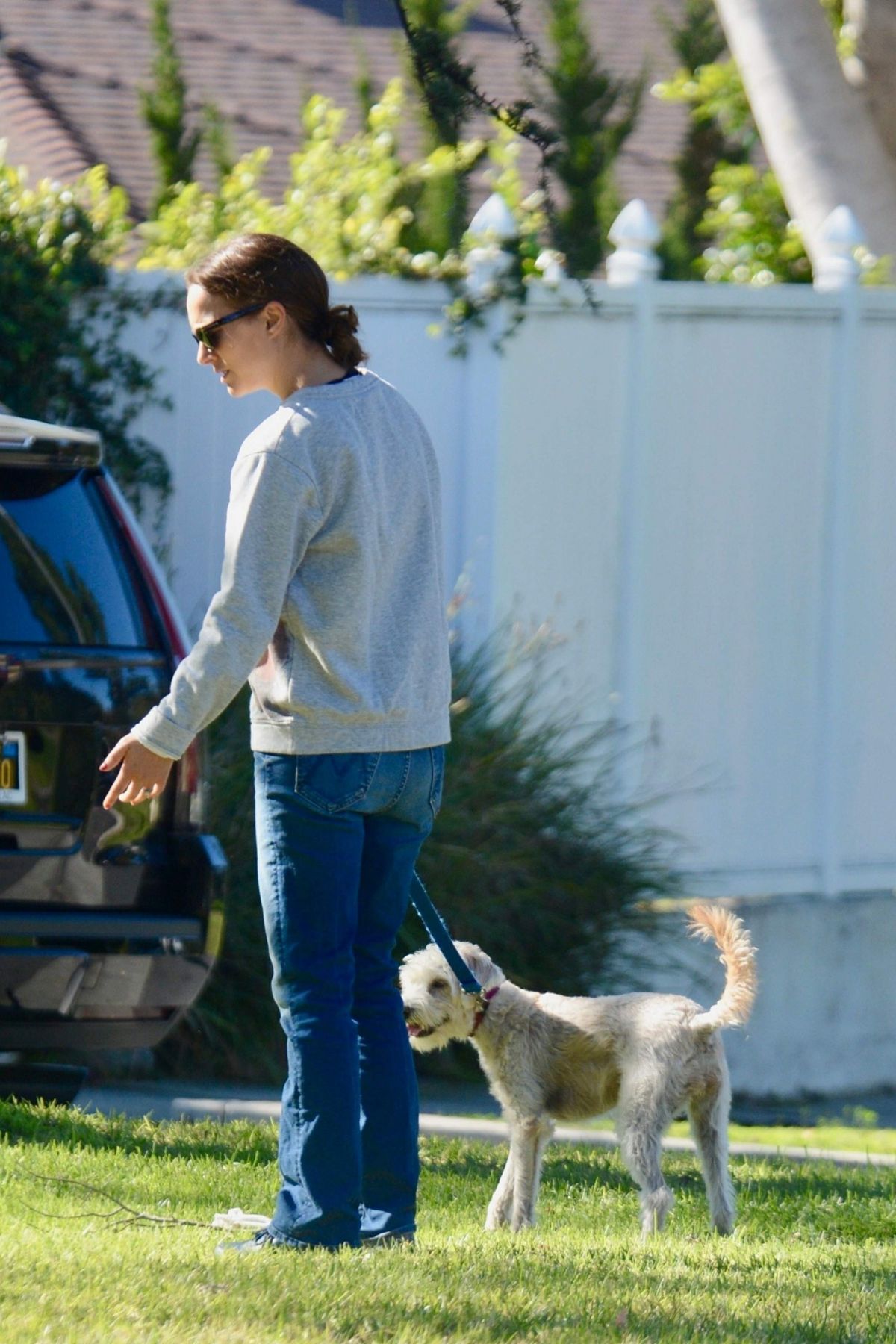 NATALIE PORTMAN Out with Her Dog in Los Feliz 12/27/2018 – HawtCelebs