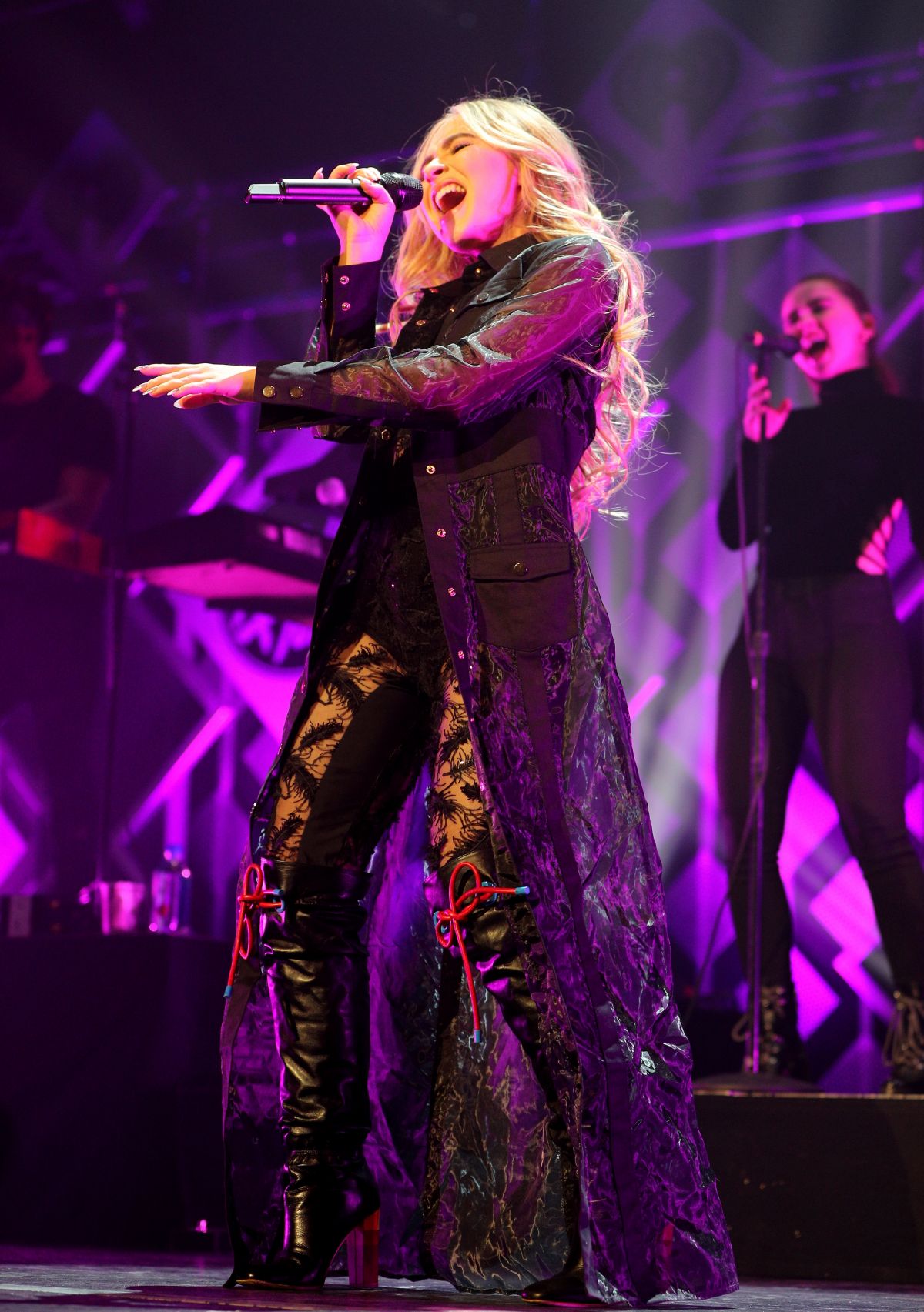 SABRINA CARPENTER Performs at Iheart Radio Jingle Ball in Saint Paul 12 ...