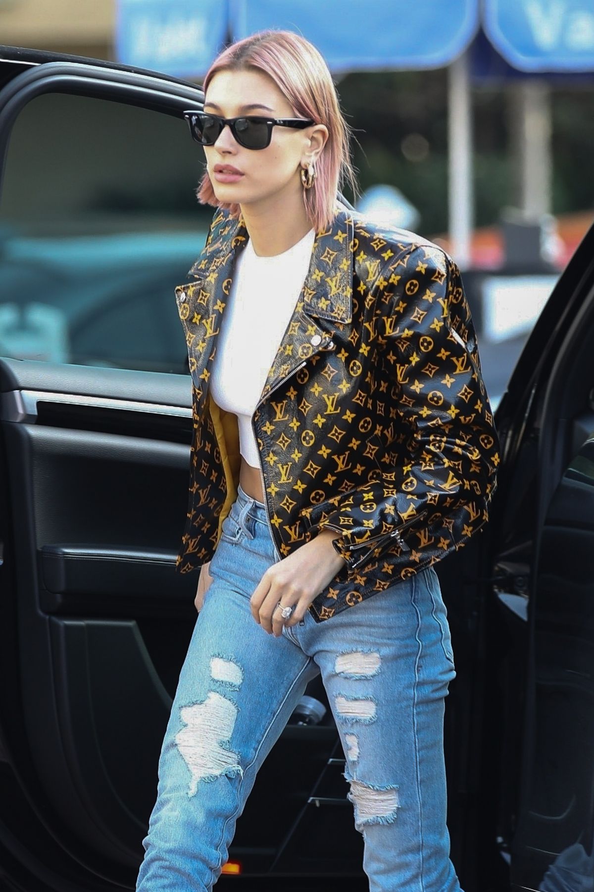 HAILEY BIEBER in Louis Vuttion Jacket at Alfred Cofee in Brentwood 01 ...
