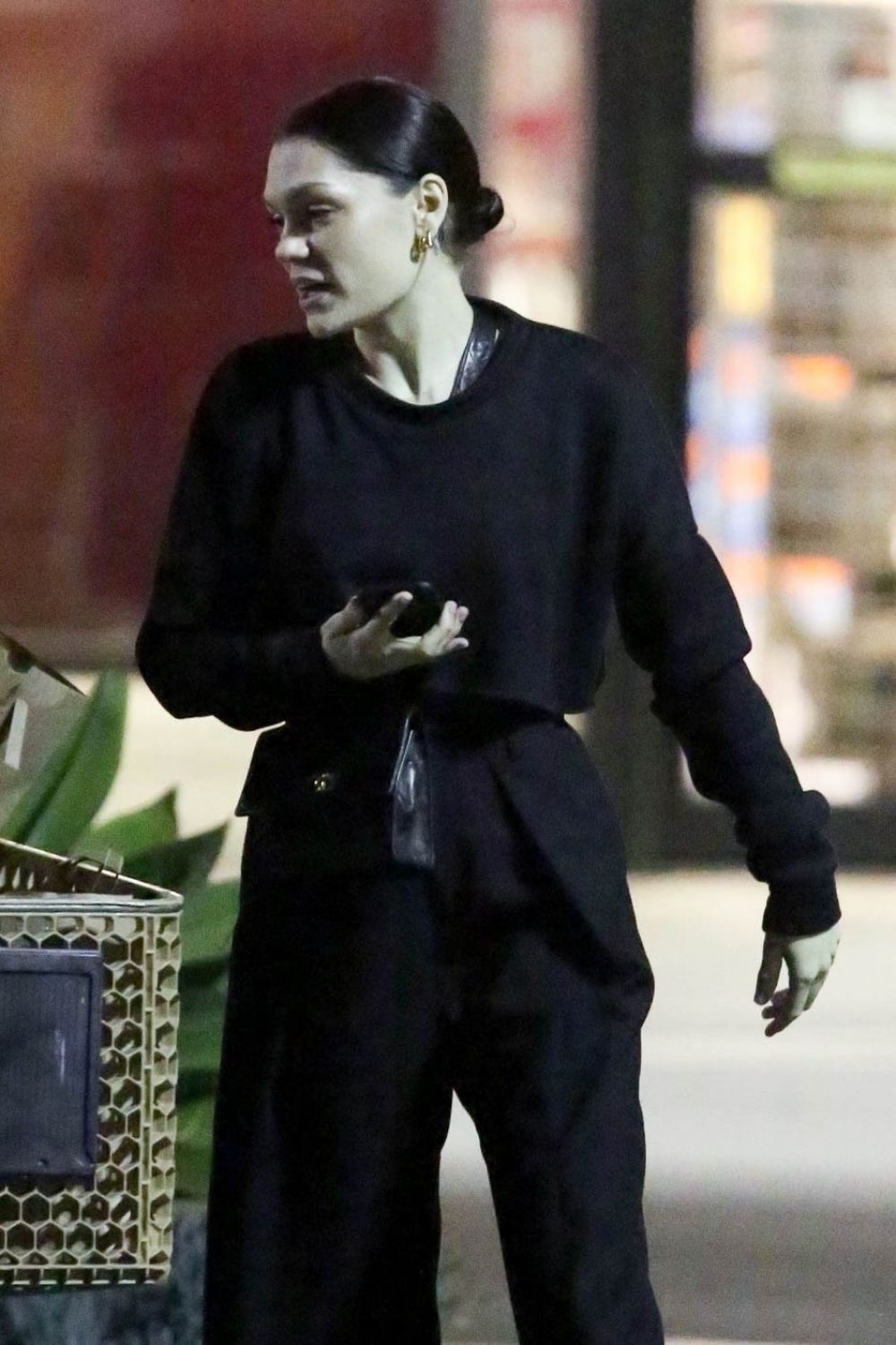 JESSIE J Out in Los Angeles 01/17/2019 – HawtCelebs