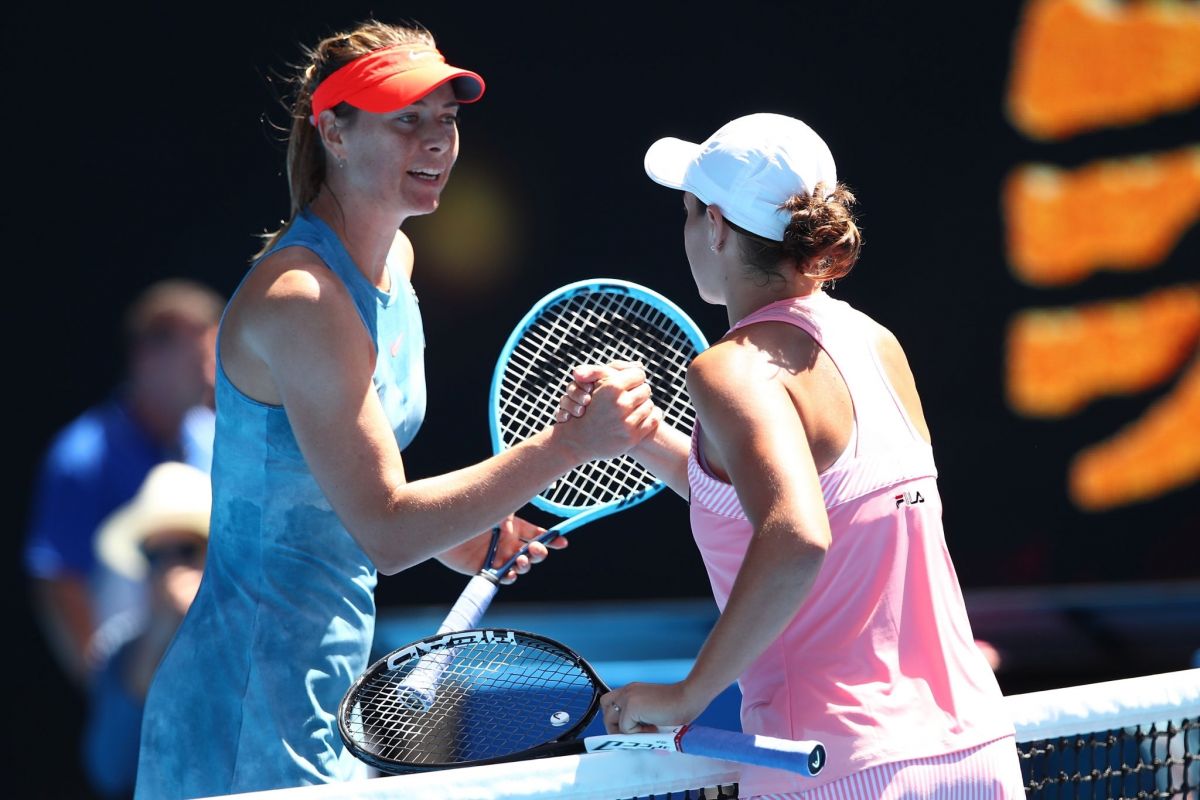 MARIA SHARAPOVA vs ASHLEIGH BARTY at 2019 Australian Open at Melbourne ...