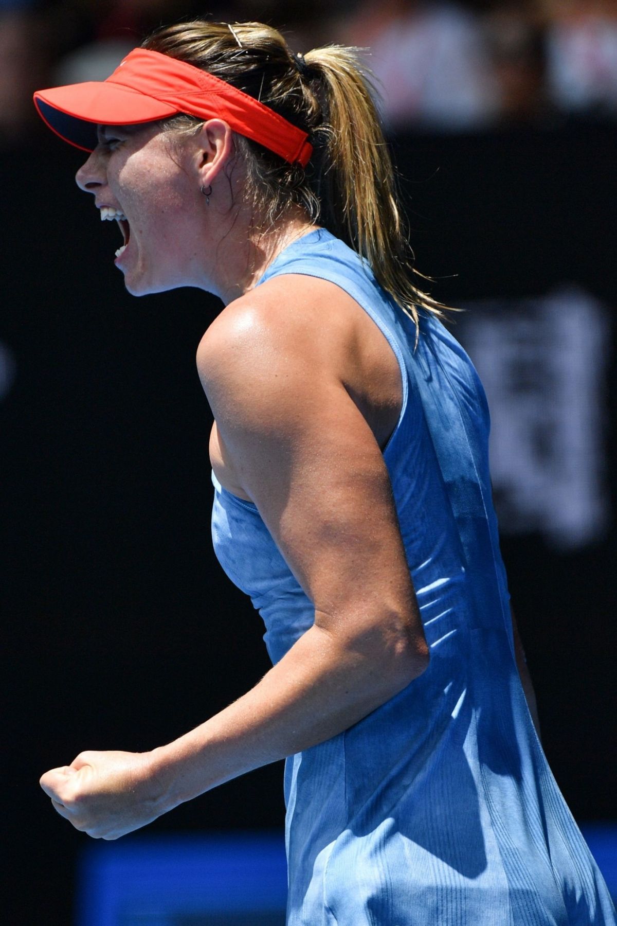 MARIA SHARAPOVA vs ASHLEIGH BARTY at 2019 Australian Open at Melbourne ...