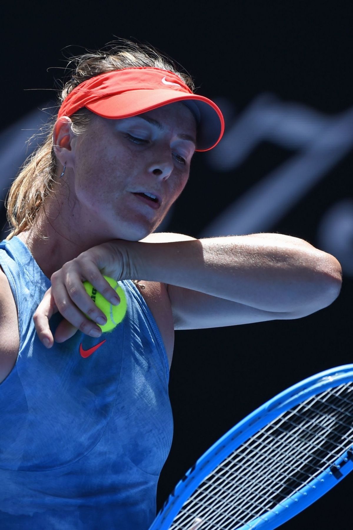 MARIA SHARAPOVA vs ASHLEIGH BARTY at 2019 Australian Open at Melbourne ...