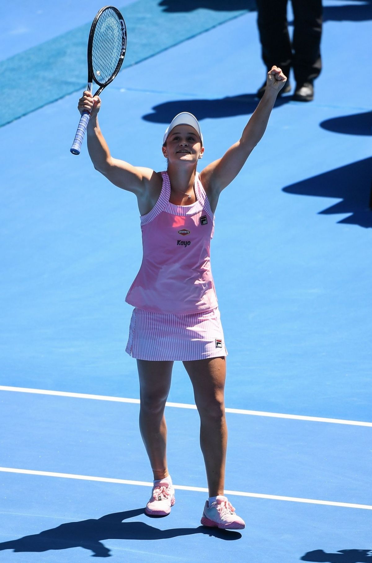 MARIA SHARAPOVA vs ASHLEIGH BARTY at 2019 Australian Open at Melbourne ...