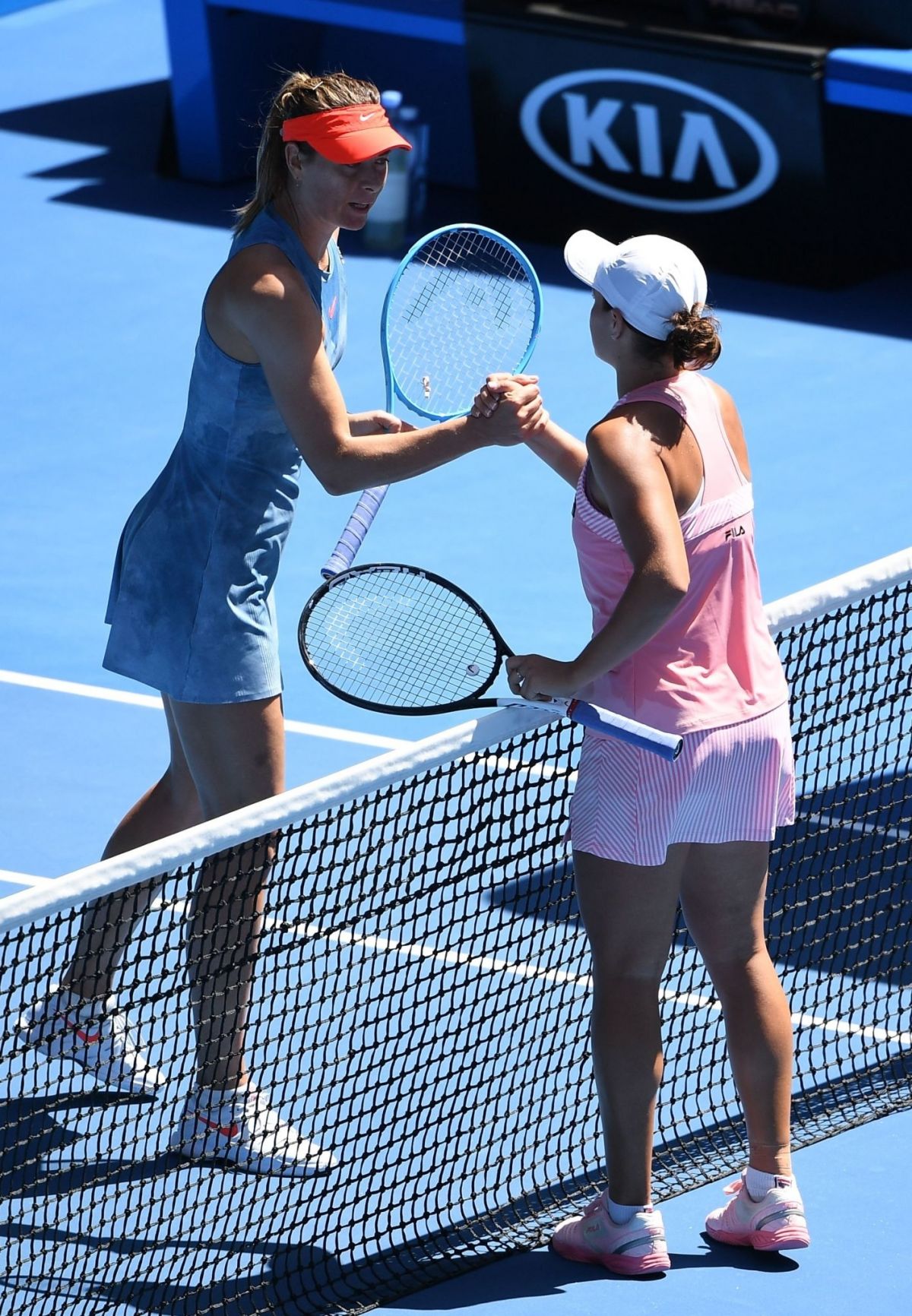 MARIA SHARAPOVA vs ASHLEIGH BARTY at 2019 Australian Open at Melbourne ...