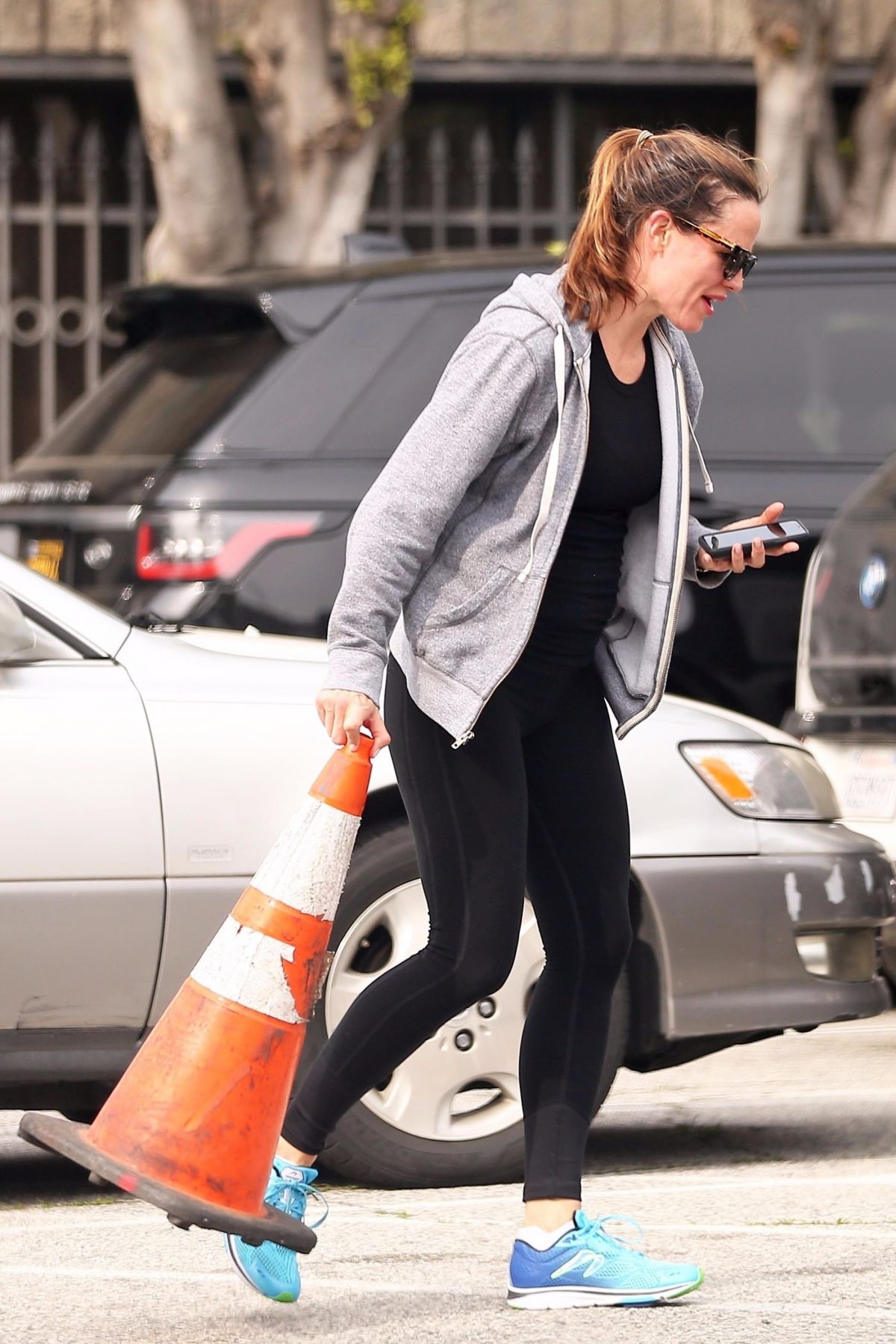 JENNIFER GARNER at Boxing Class in Los Angeles 03/19/2019 – HawtCelebs