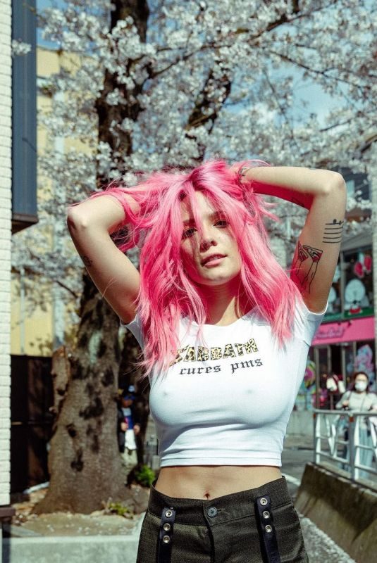 Halsey – Page 12 – HawtCelebs