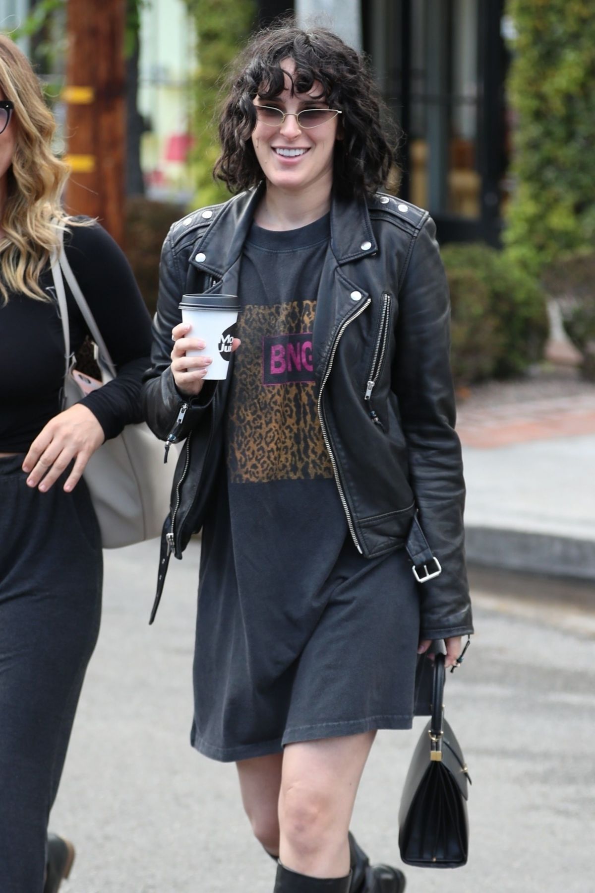 RUMER WILLIS Out on Melrose Place in West Hollywood 05/17/2019 – HawtCelebs
