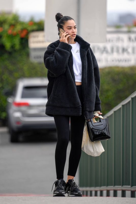 Shanina Shaik – Page 16 – HawtCelebs