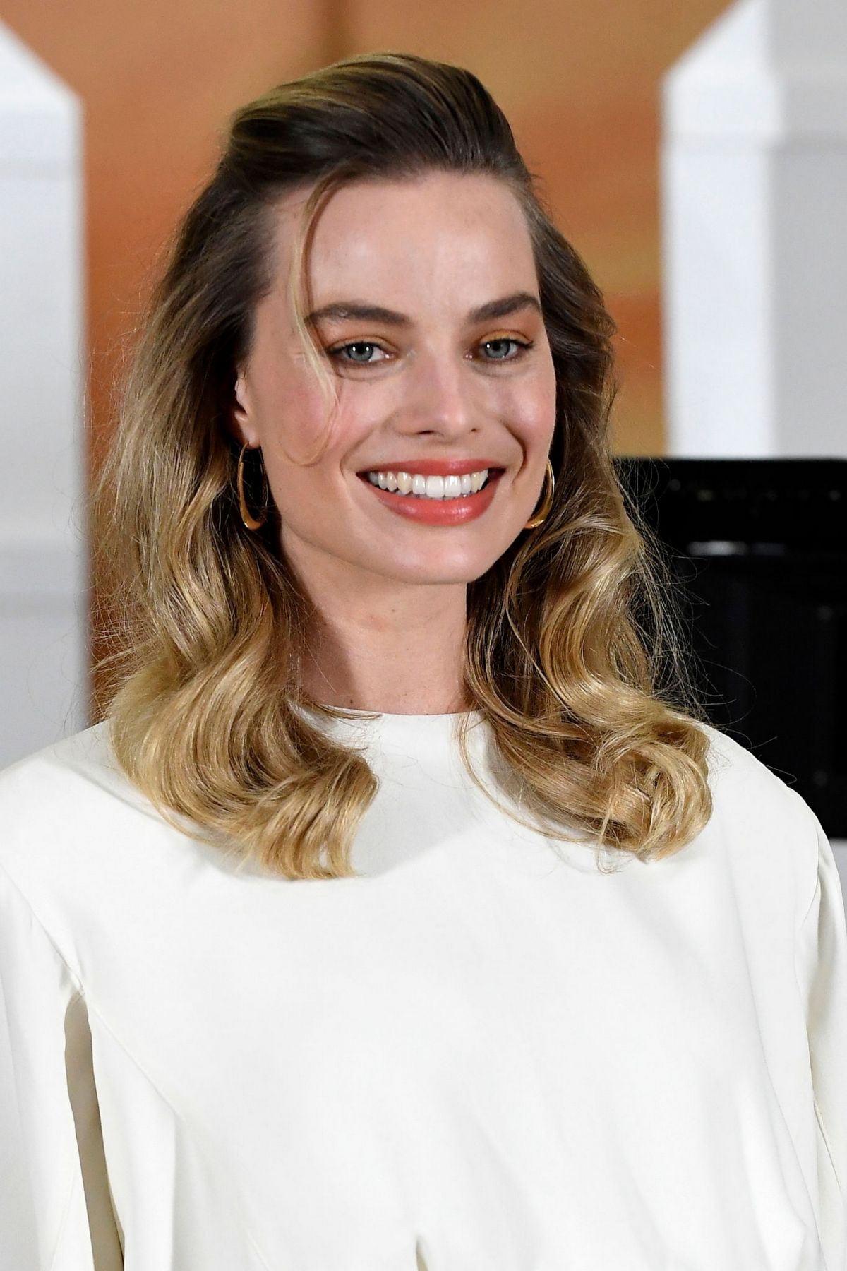 MARGOT ROBBIE at Once Upon a Time in Hollywood Photocall in Beverly ...