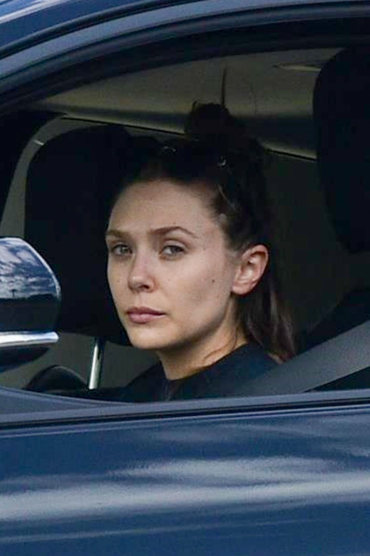 ELIZABETH OLSEN and Robbie Arnett Out for Coffee in Studio City 08/07 ...
