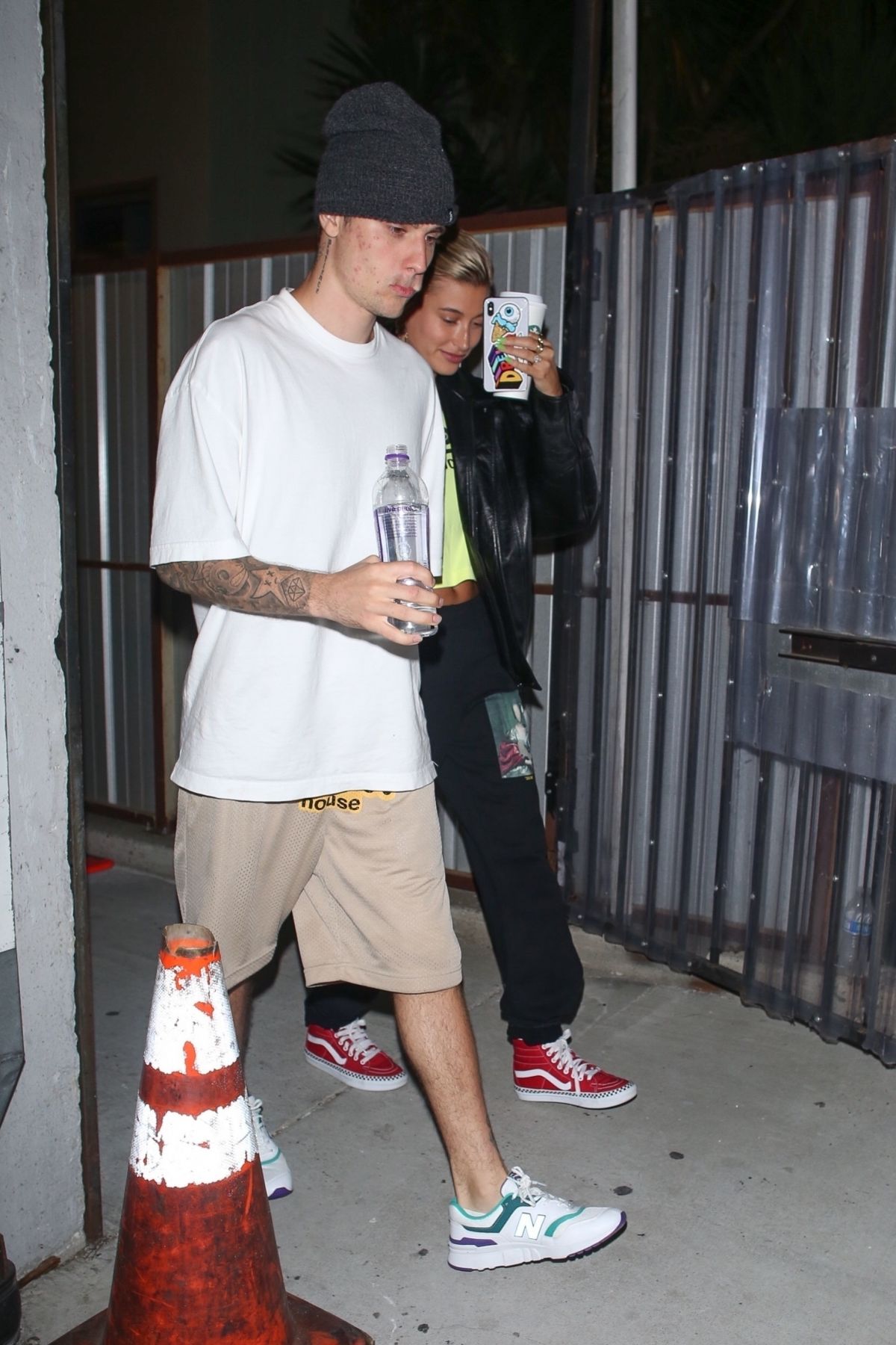 HAILEY and Justin Bieber Leaves Church Service in Los Angeles 08/28 ...