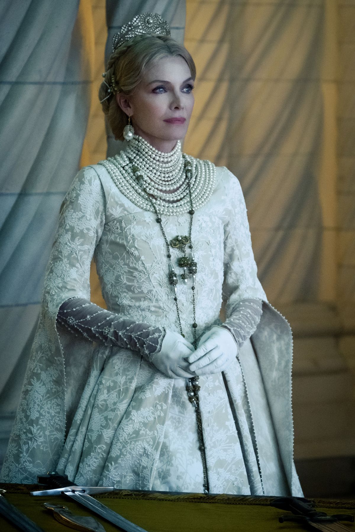 ELLE FANNING, ANGELINA JOLIE and MICHELLE PFEIFFER – Maleficent ...