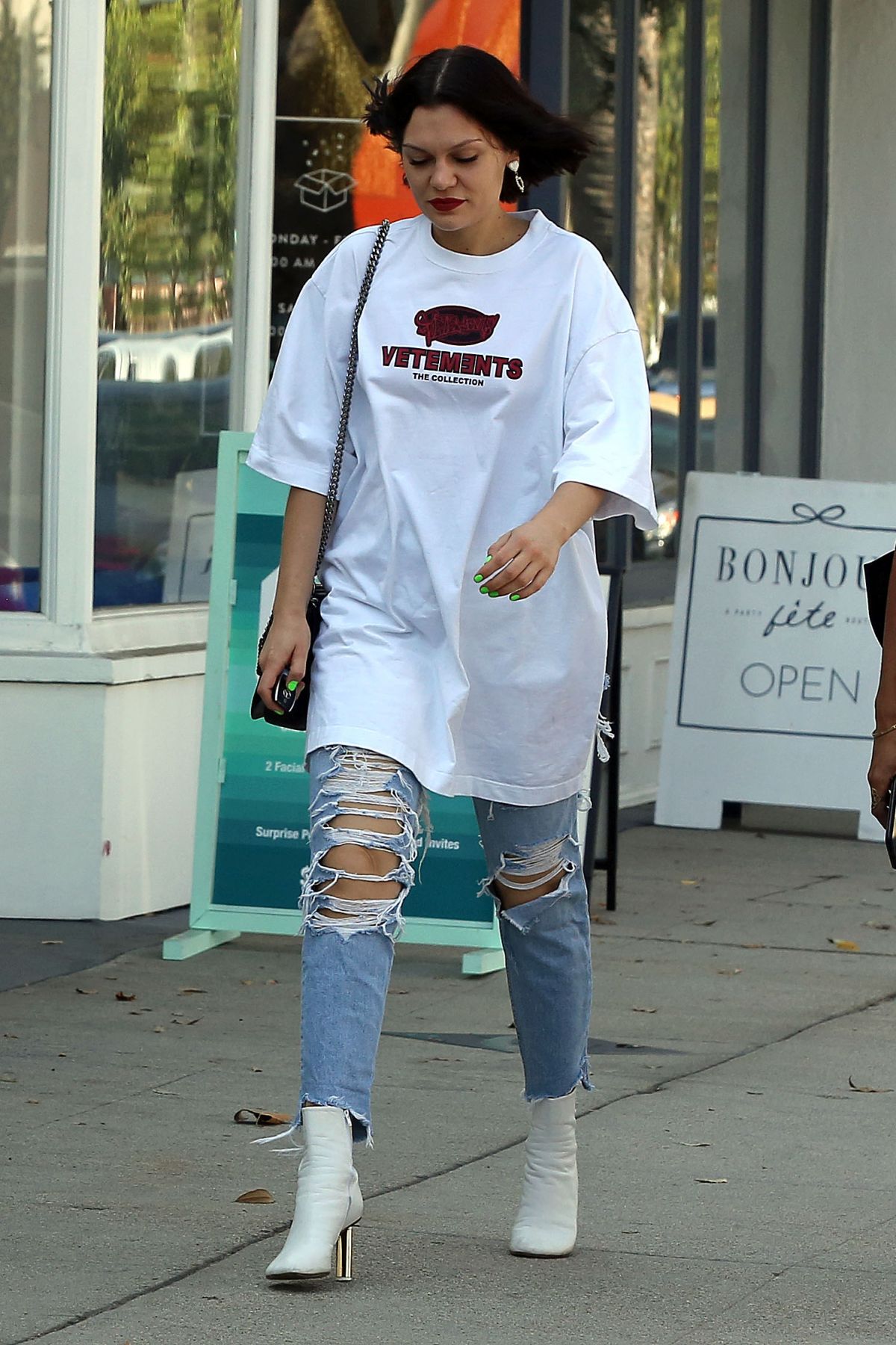 JESSIE J Out and About in Los Angeles 10/17/2019 – HawtCelebs