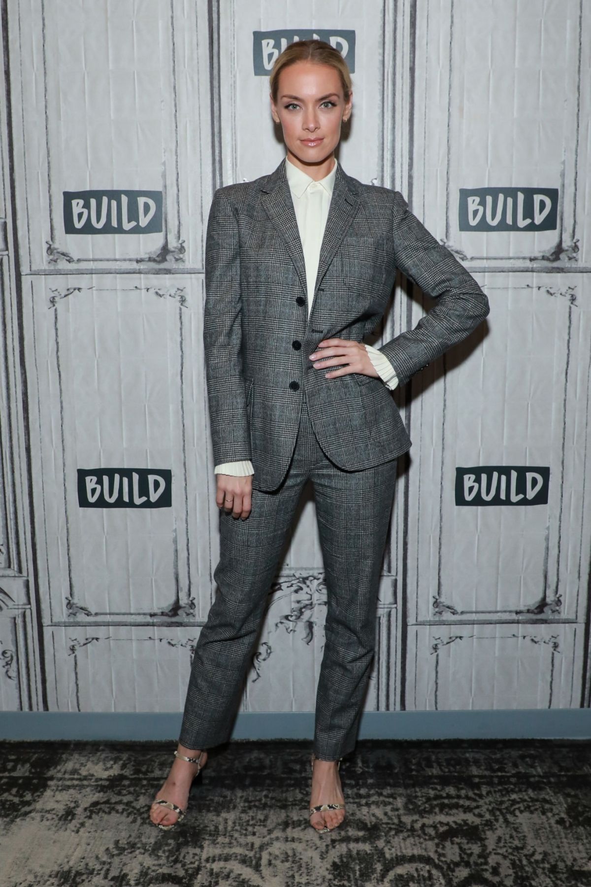 RACHEL SKARSTEN at Build Studio in New York 10/07/2019 – HawtCelebs