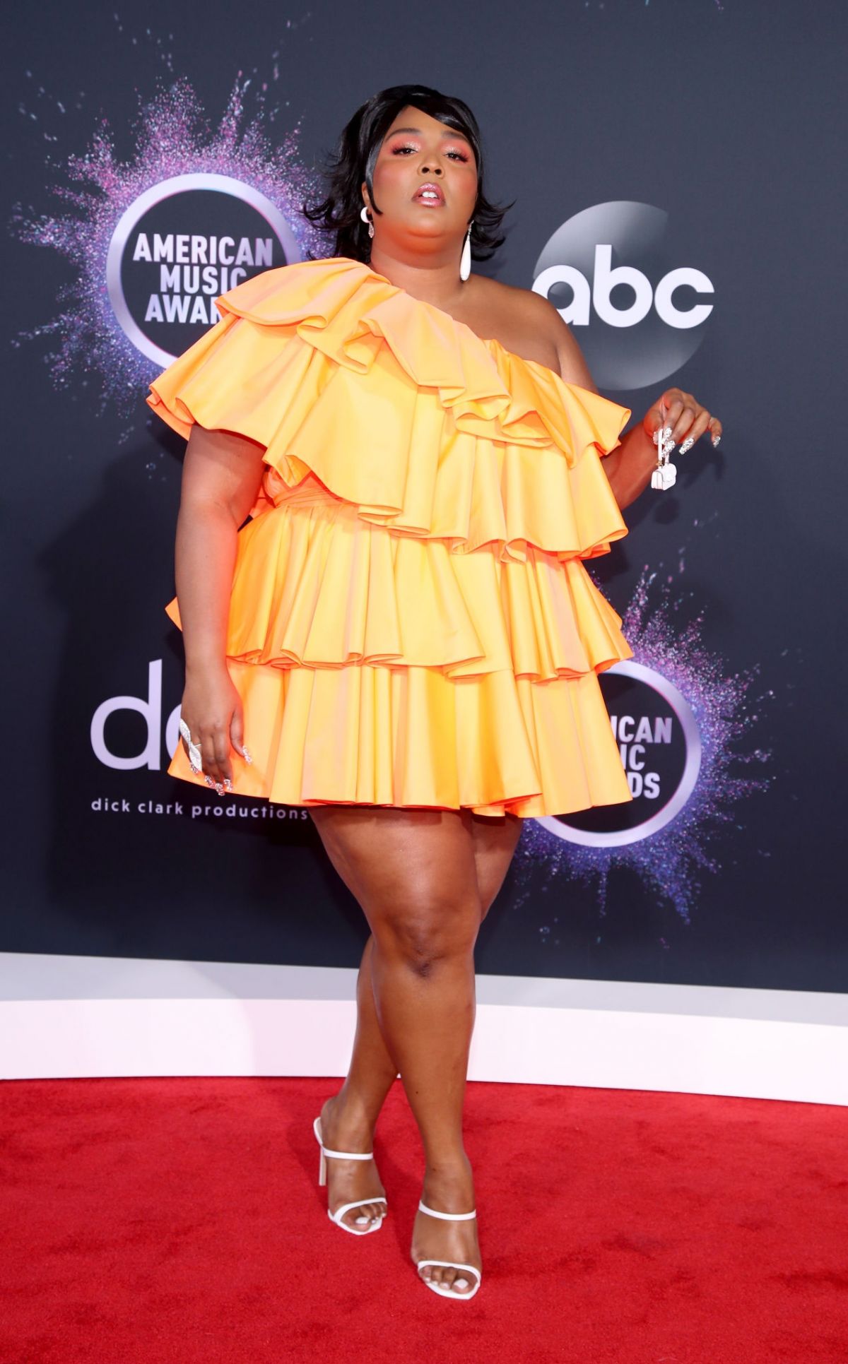 LIZZO at 2019 America Music Awards in Los Angeles 11/24/2019 – HawtCelebs