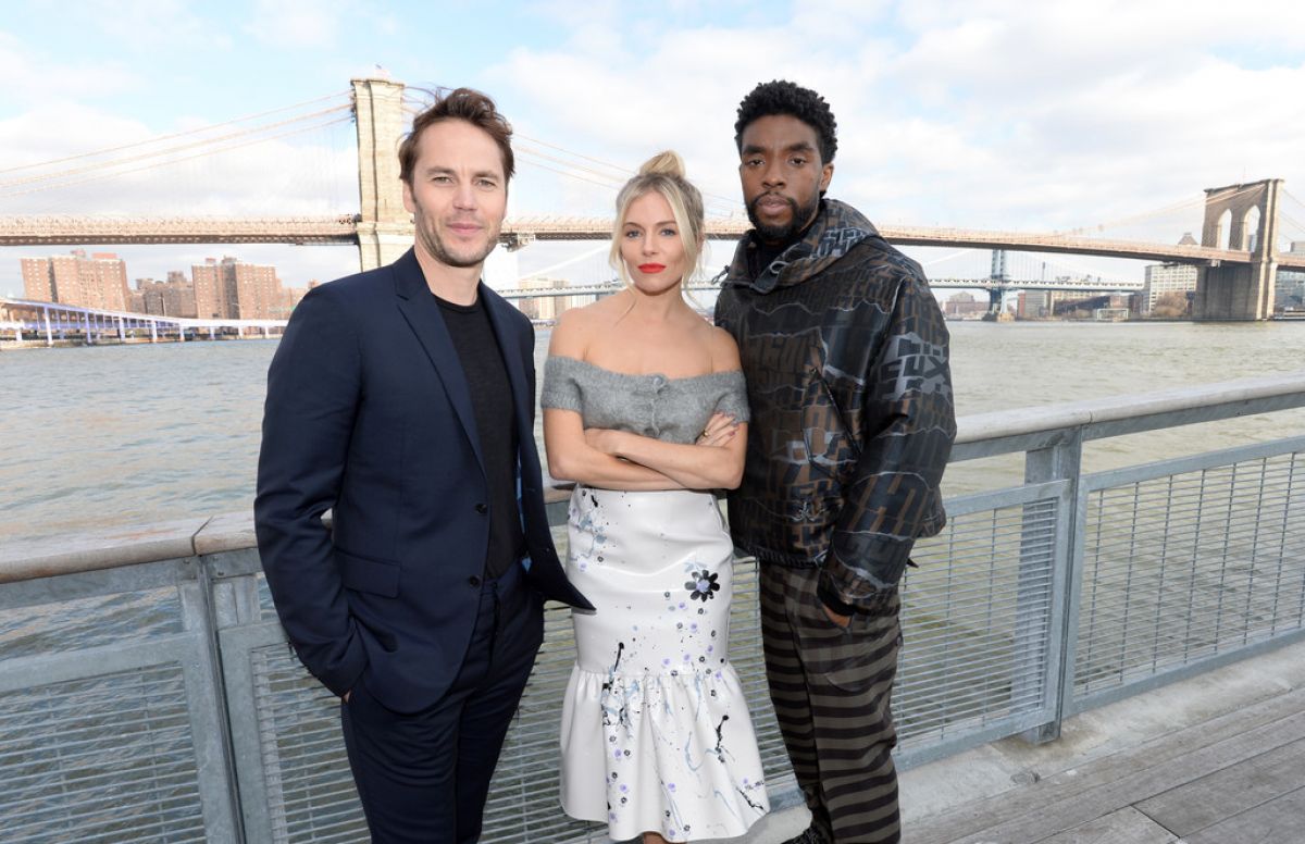 SIENNA MILLER at 21 Bridges Photocall in New York 11/19/2019 – HawtCelebs