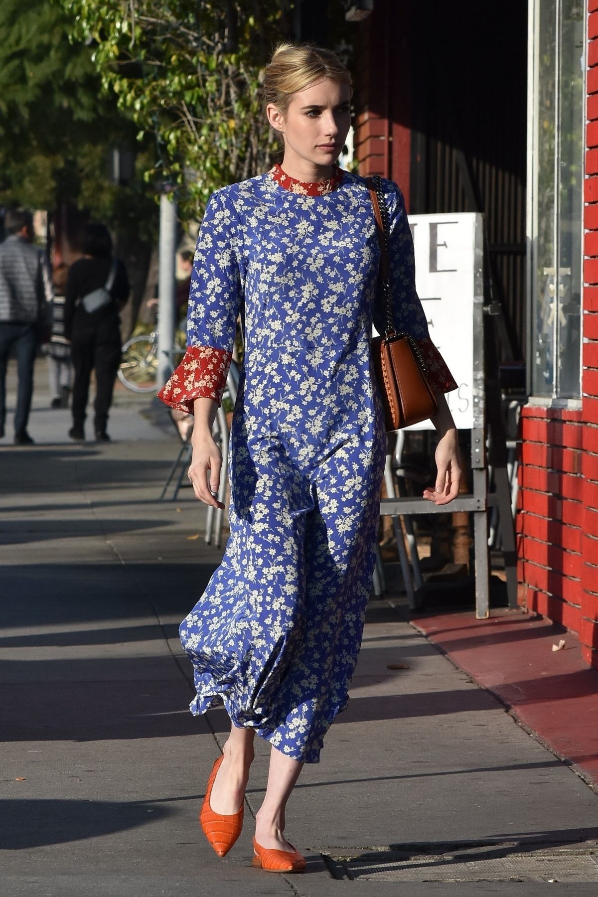 EMMA ROBERTS Heading to Blue Bottle Coffee Shop in Los Feliz 12/13/2019 ...
