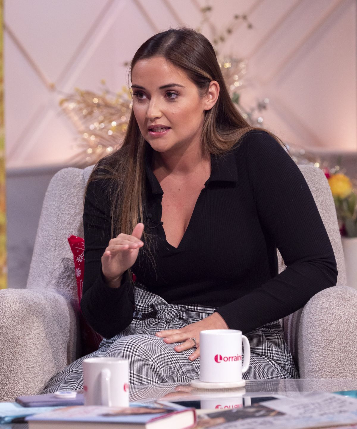 JACQUELINE JOSSA at Lorraine Show in London 12/16/2019 – HawtCelebs