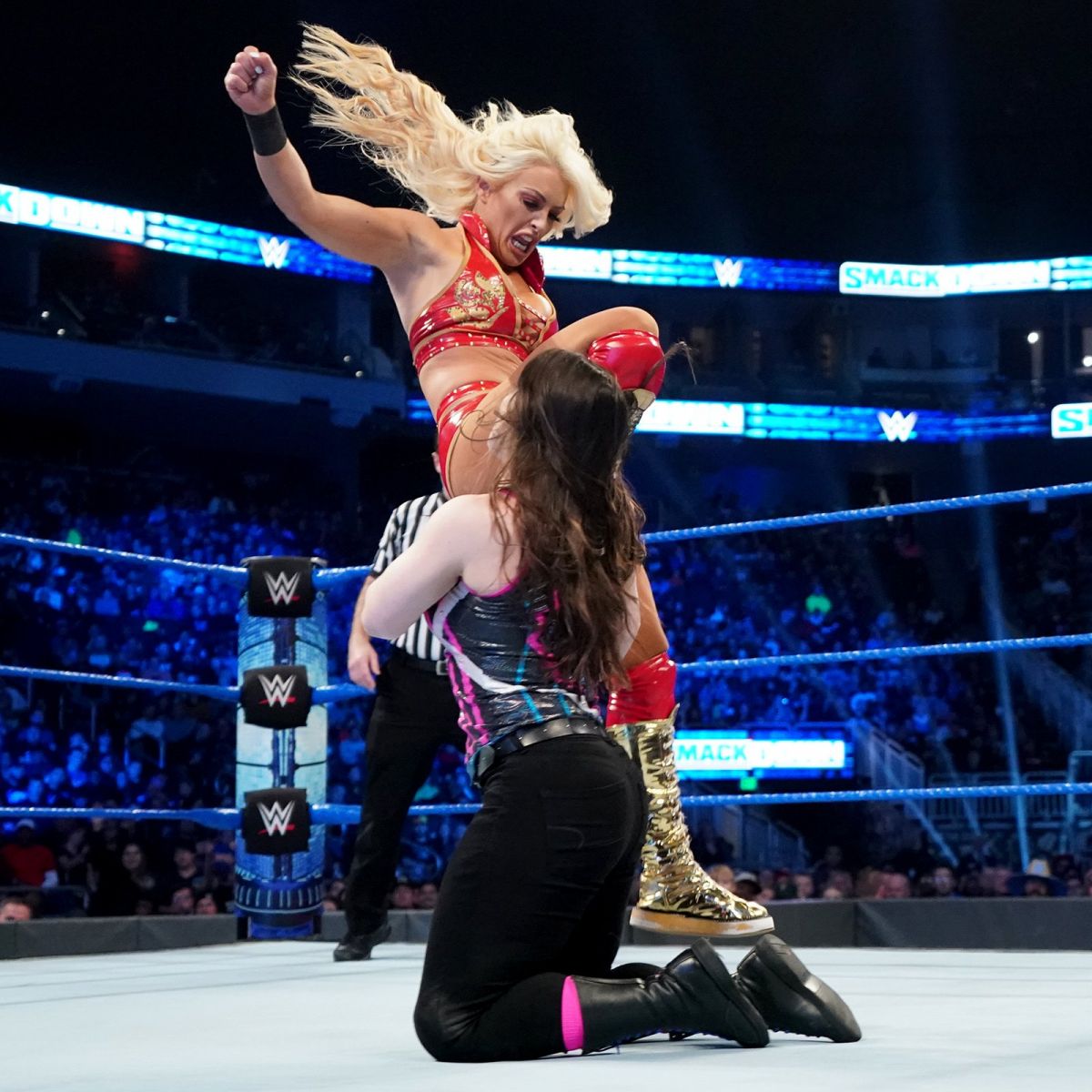 WWE – Smackdown Live 12/13/2019 – HawtCelebs