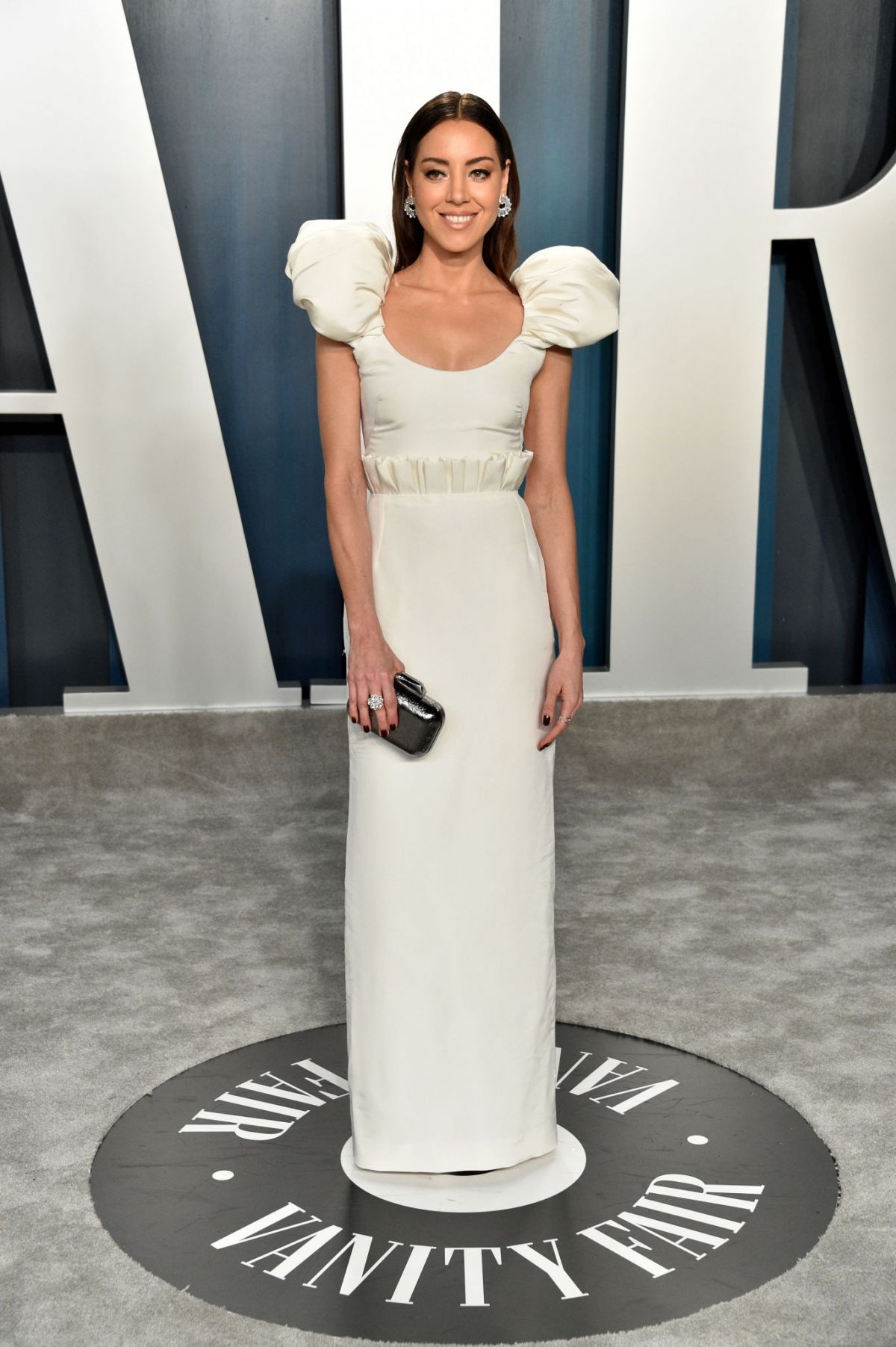 AUBREY PLAZA at 2020 Vanity Fair Oscar Party in Beverly Hills 02/09 ...