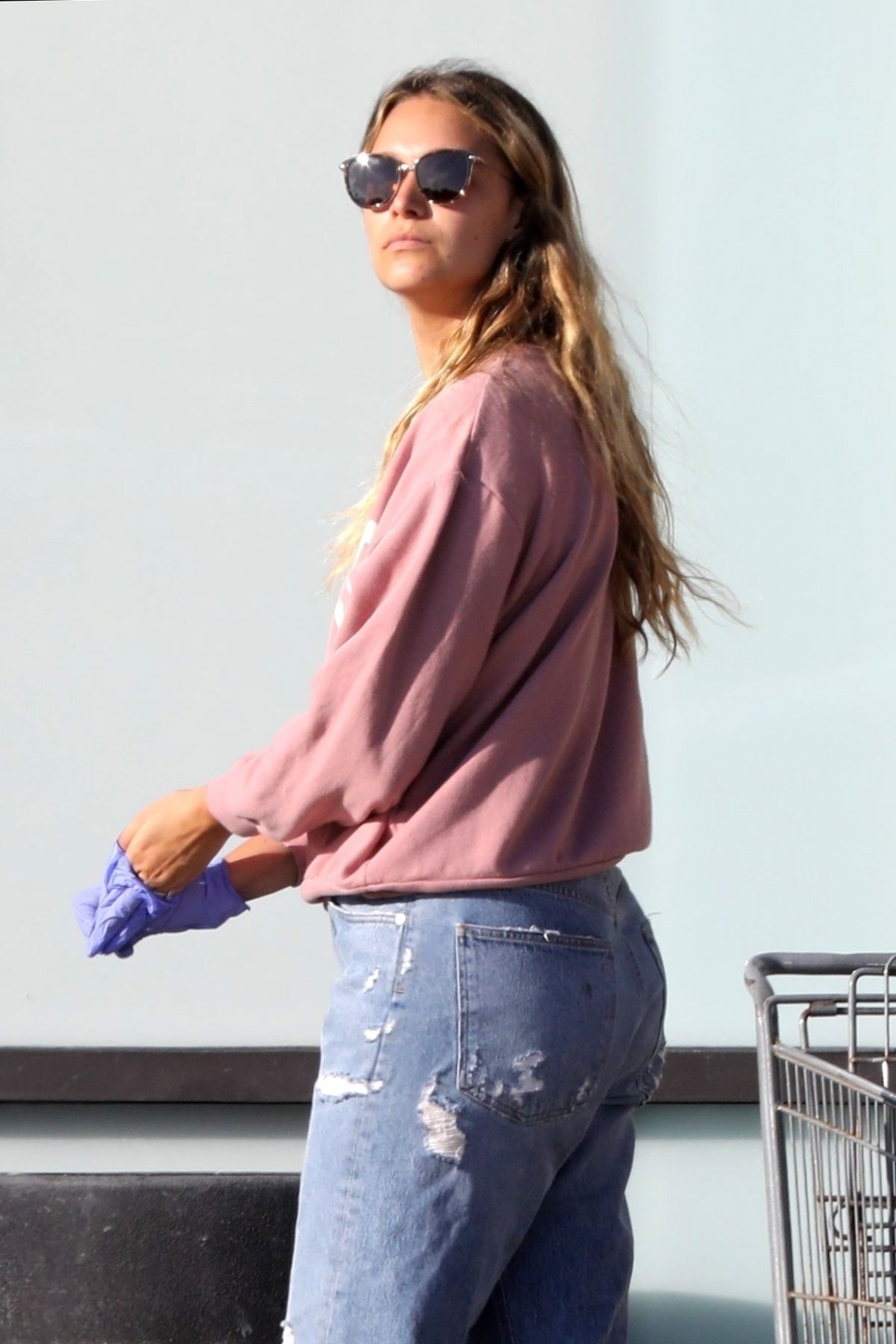 APRIL LOVE GEARY Out Shopping in Los Angeles 03/30/2020 – HawtCelebs