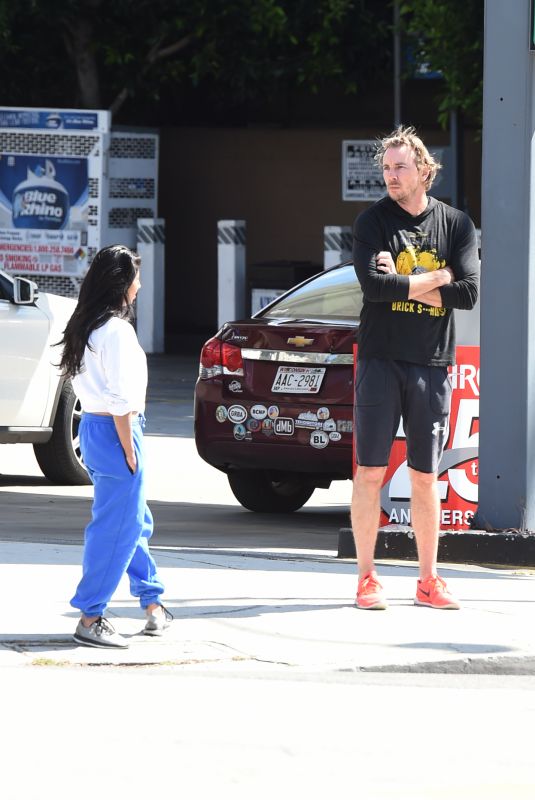 MONICA PADMAN and Dax Shepard Out in Los Angeles 03/19/2020 – HawtCelebs