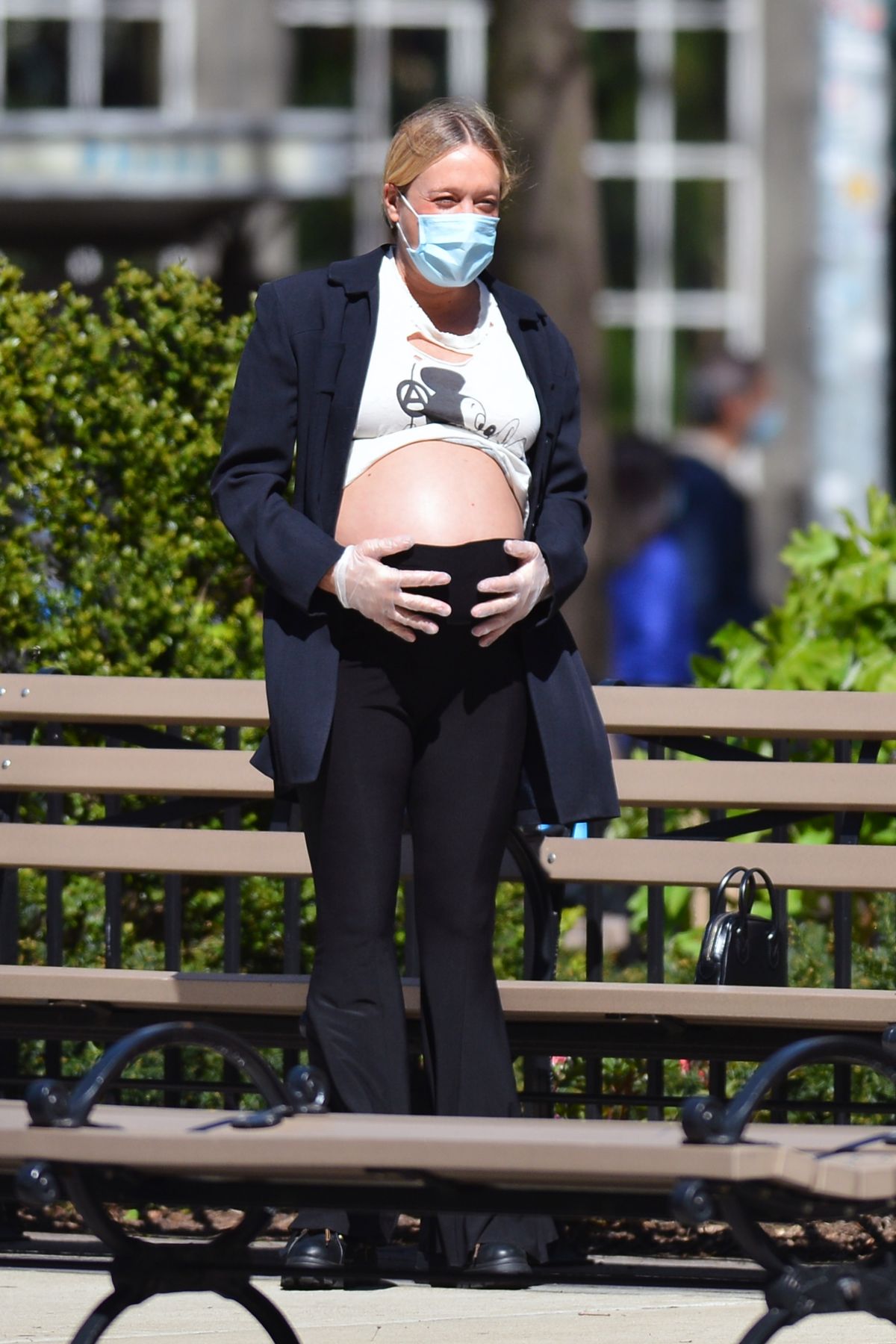 Pregnant CHLOE SEVIGNY and Sinisa Mackovic Wearing Mask Out in New York ...