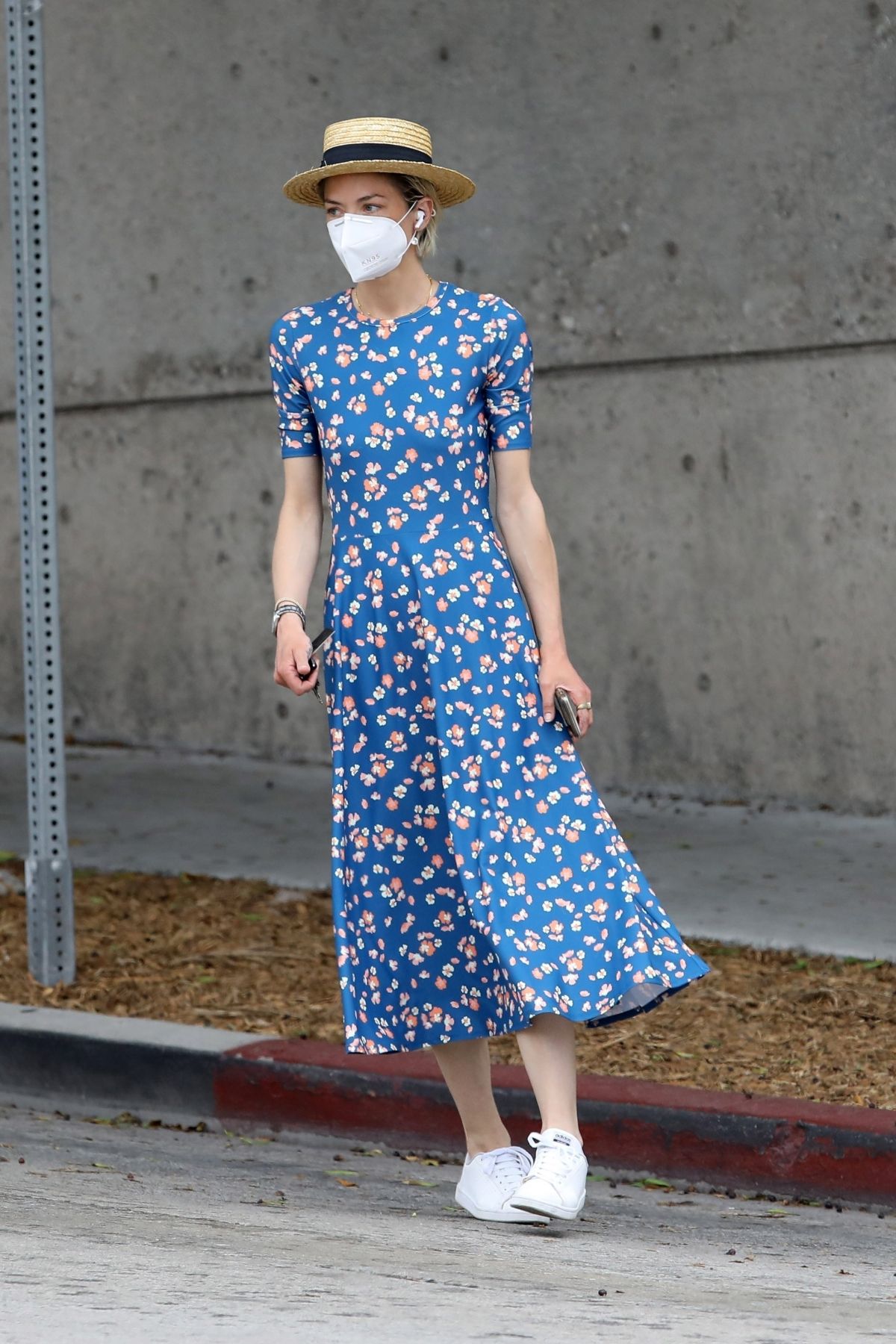 JAIME KING Wearing Mask Out in West Hollywood 04/29/2020 – HawtCelebs