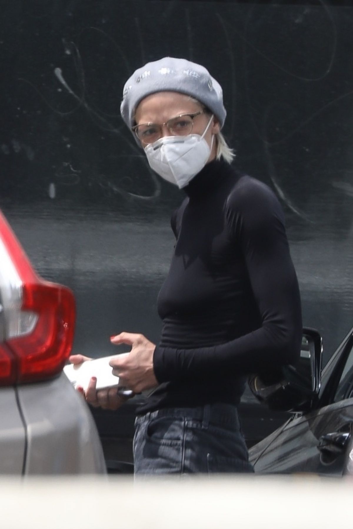 JAIME KING Wearing a Mask Out in Los Angeles 06/17/2020 – HawtCelebs