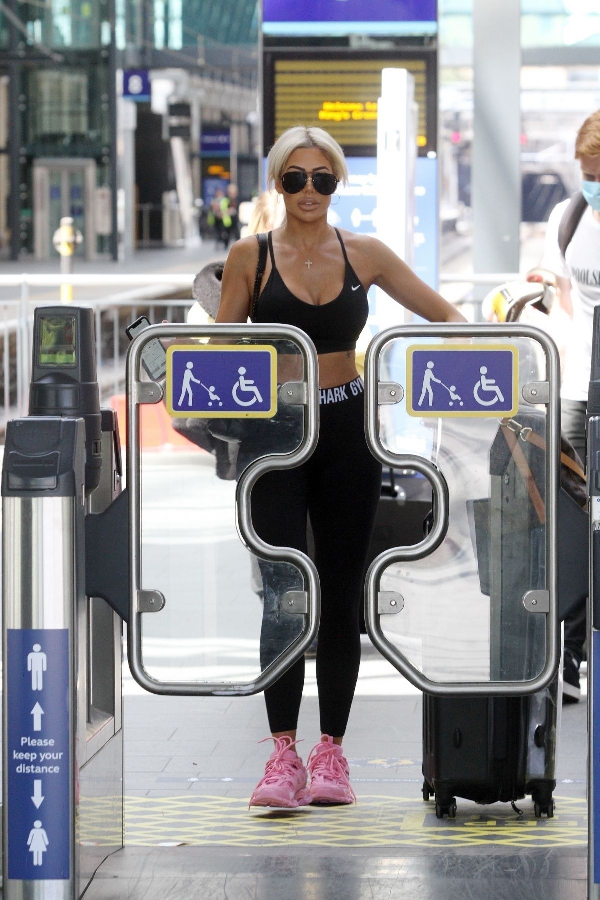 CHLOE FERRY Out at Kings Cross Station in London 07/07/2020 – HawtCelebs