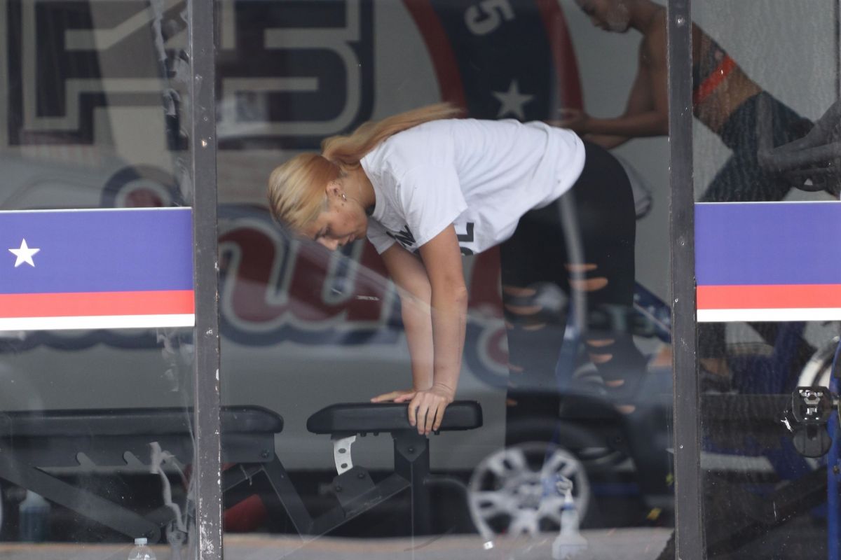 EMMA SLATER Workout at a Gym in Los Angeles 07/01/2020 – HawtCelebs