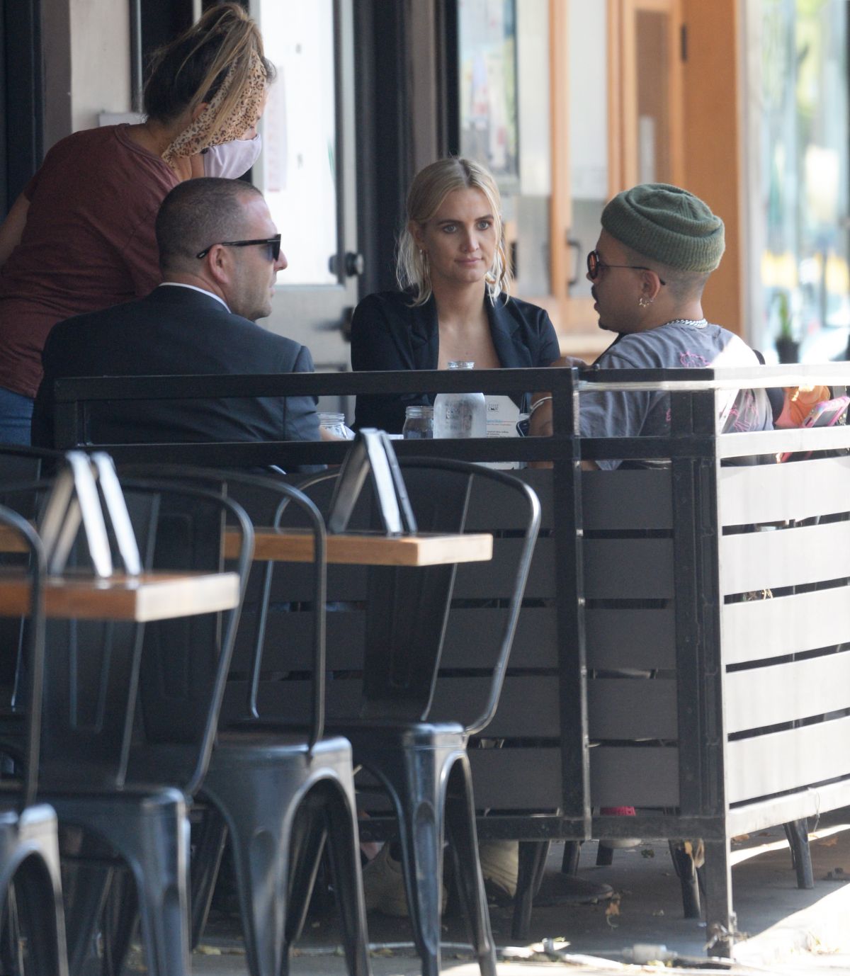 ASHLEE SIMPSON at Tipsy Cow in Sherman Oaks 08/04/2020 – HawtCelebs