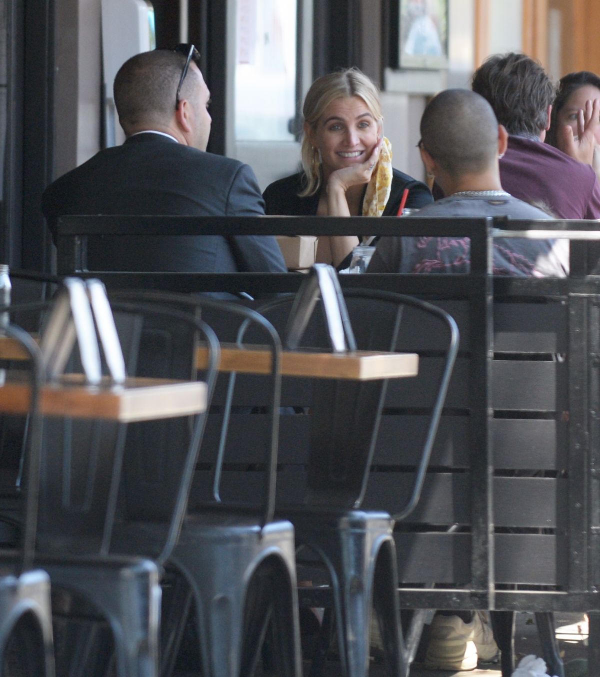 ASHLEE SIMPSON at Tipsy Cow in Sherman Oaks 08/04/2020 – HawtCelebs