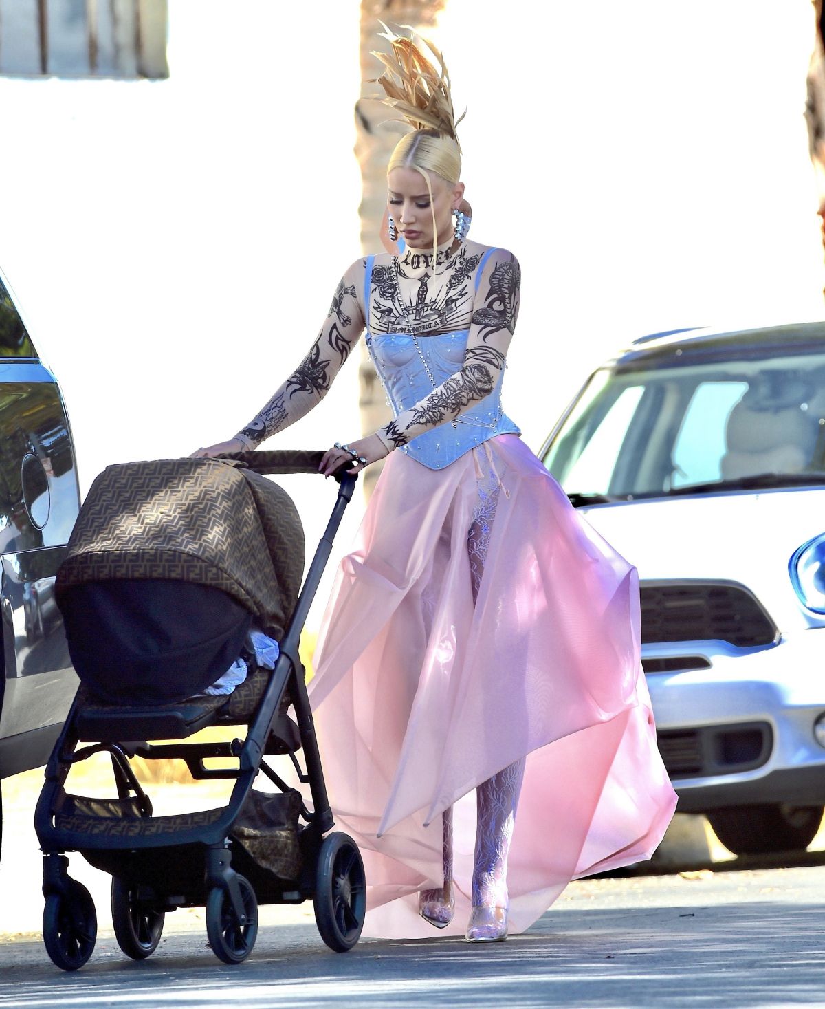 IGGY AZALEA Leaves a Photoshoot in Los Angeles 08/13/2020 – HawtCelebs