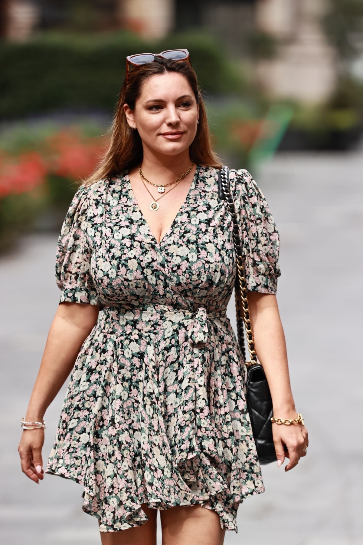 KELLY BROOK Leaves Heart Radio in London 08/24/2020 – HawtCelebs