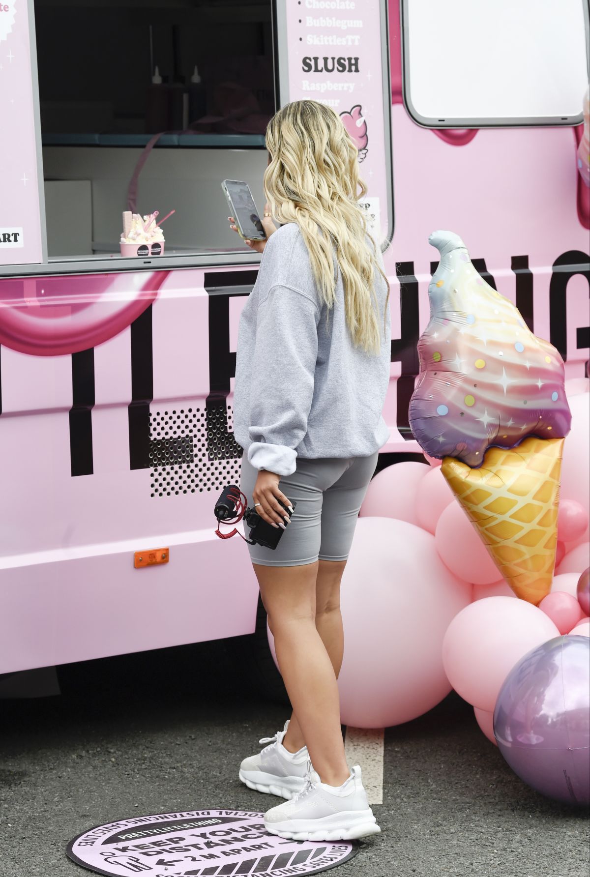 MOLLY MAE HAGUE at Pretty Little Thing Ice Queen Van in Manchester 08 ...