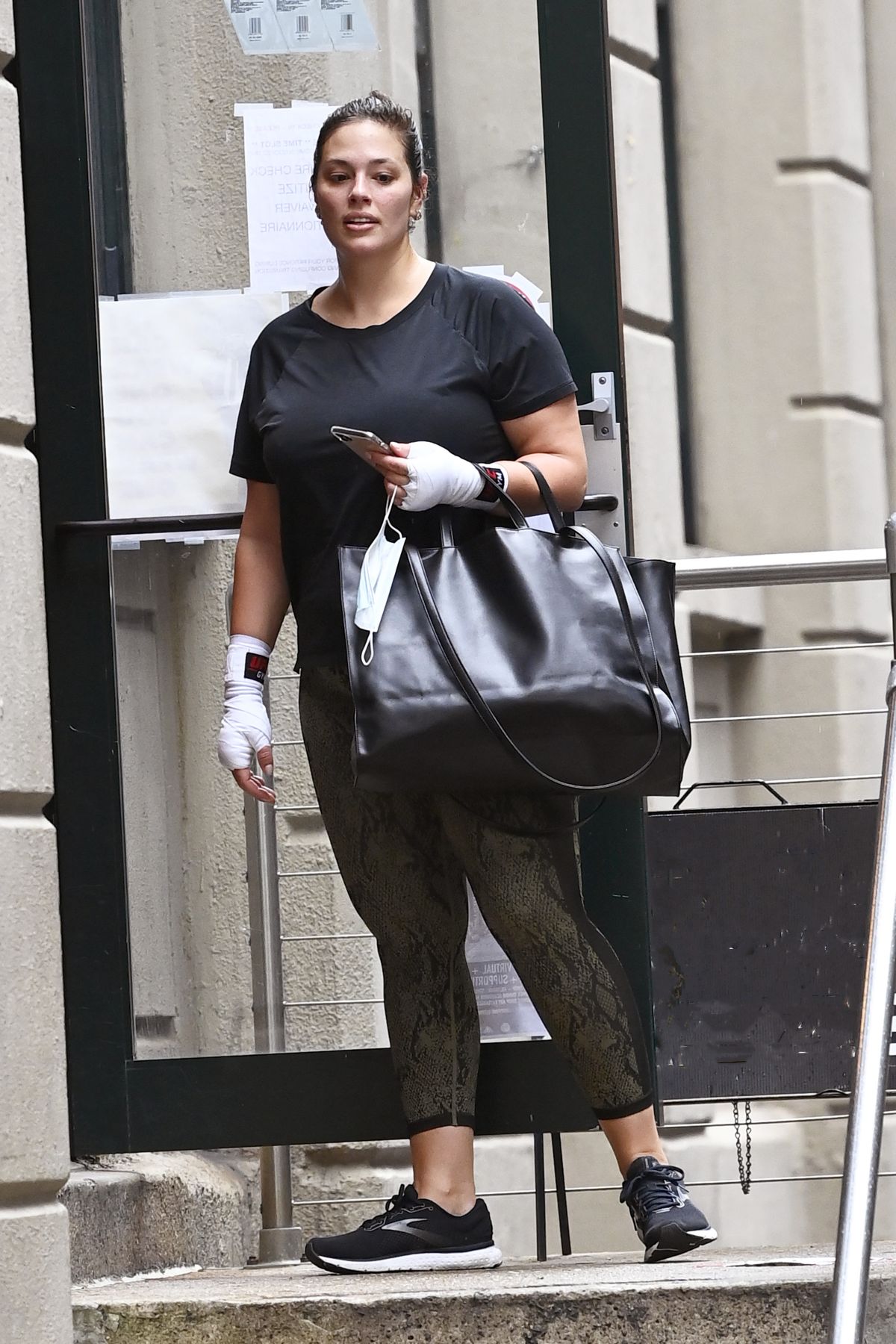 ASHLEY GRAHAM Leaves a gym in New York 10/02/2020 – HawtCelebs